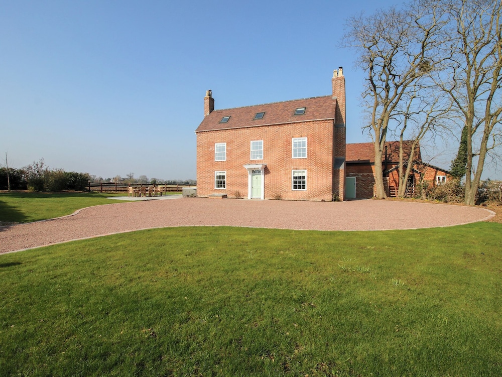Daniels Farmhouse - Worcester, UK