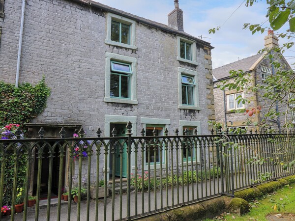 Top House - Tideswell