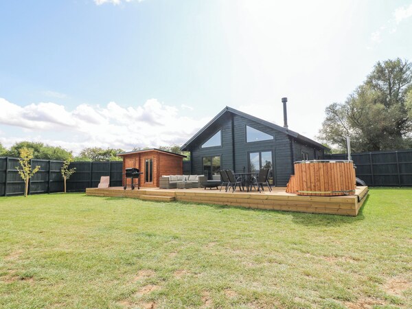 Rabbit Hole - Rutland