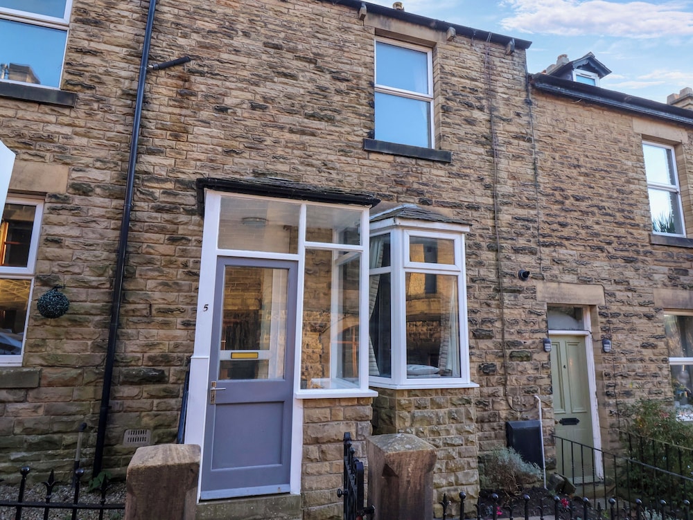5 Hamilton Terrace - Pateley Bridge