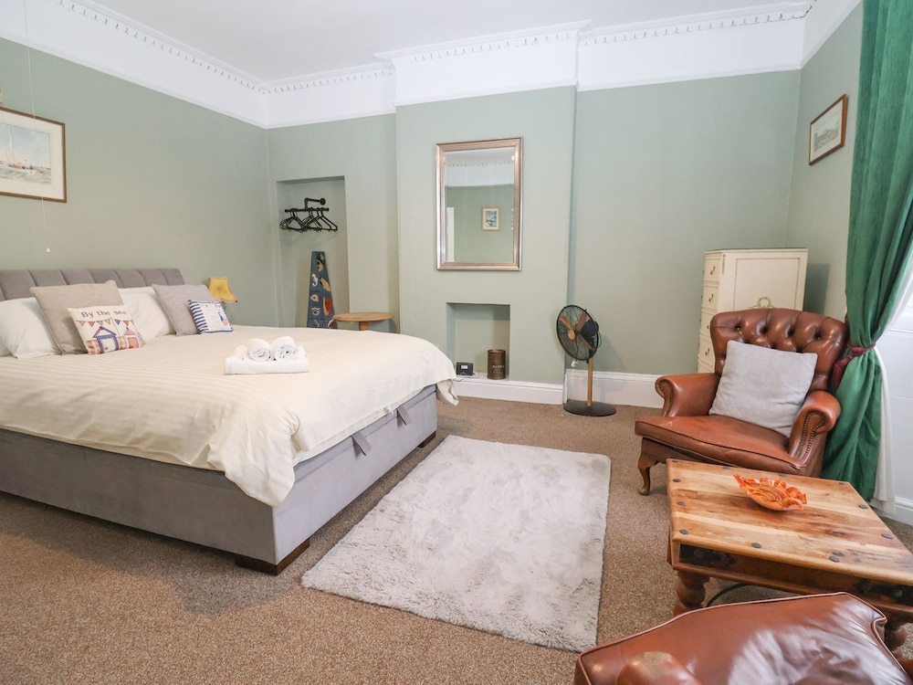 Flat 1, St Agnes House - 萊姆裡傑斯