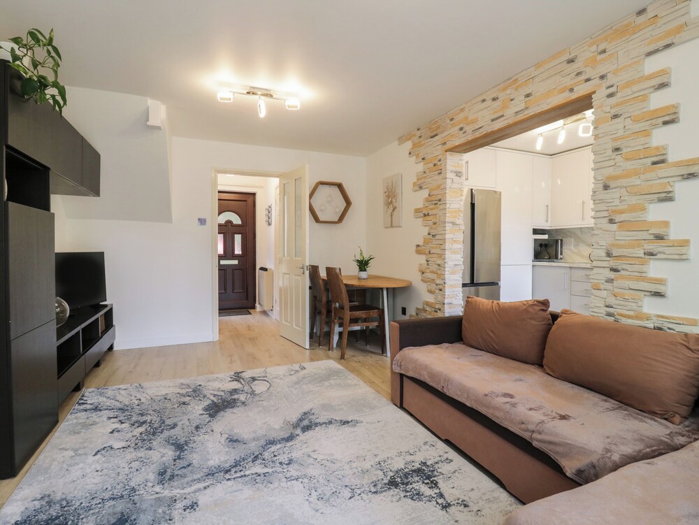 37 Hanbury Gardens - Colchester