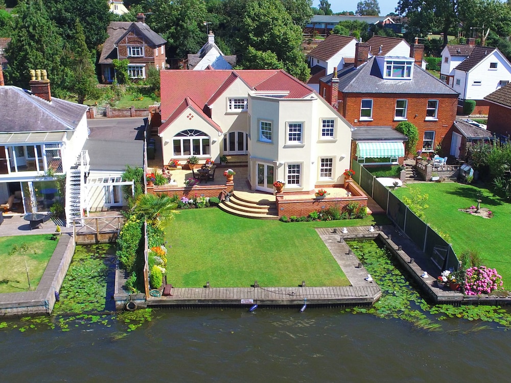 The Little House - Horning