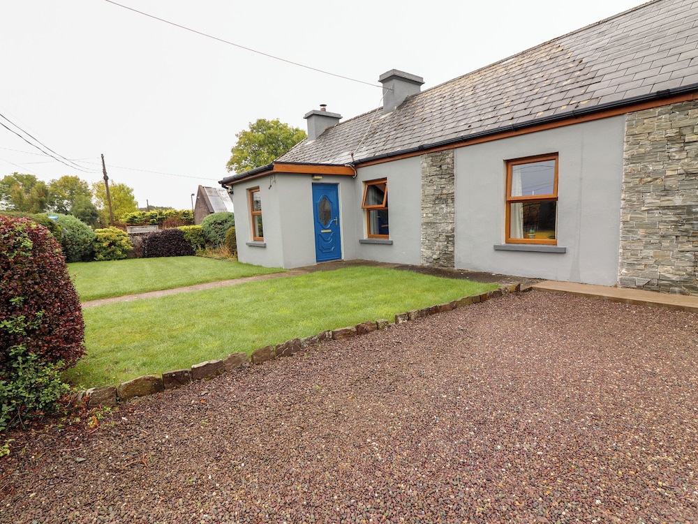 Susie's Cottage - Dingle Peninsula