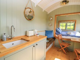 Casa de Campo | 1 quarto, com decoração personalizada, com mobília individualizada 