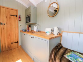 Casa de Campo | Cozinha privada | Um frigorífico, uma chaleira elétrica, uma torradeira 