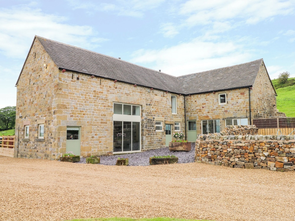 Pastures Barn - Rudyard Lake