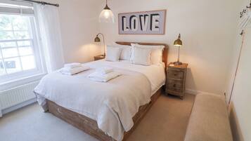 Casa de campo | 3 quartos, individualmente decorados, individualmente mobiliados