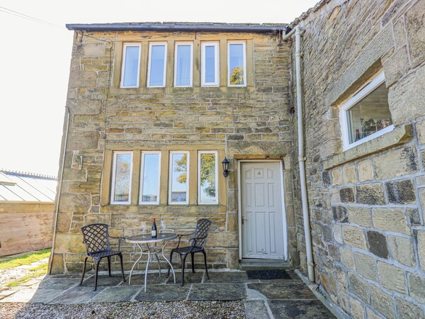 North Ives Cottage - Haworth
