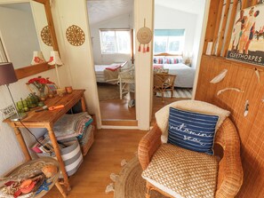 3 quartos, com decoração personalizada, com mobília individualizada