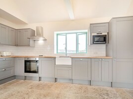 Lava-louças, talheres/pratos/utensílios de cozinha