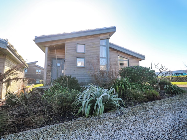 Una, Lodge 77 - Carbis Bay