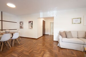 Apartamento, para fumantes | 2 quartos