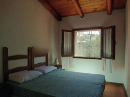 Casa, 2 quartos, varanda, vista para a cidade | 2 quartos