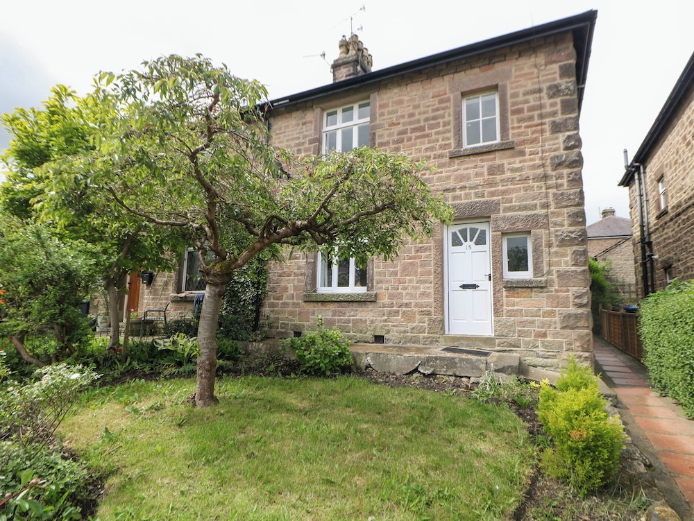 15 Calton View - Bakewell
