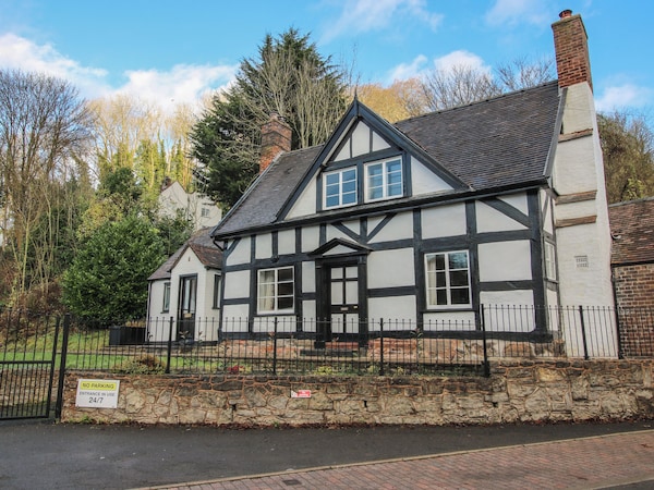 34 The Wharfage - Ironbridge