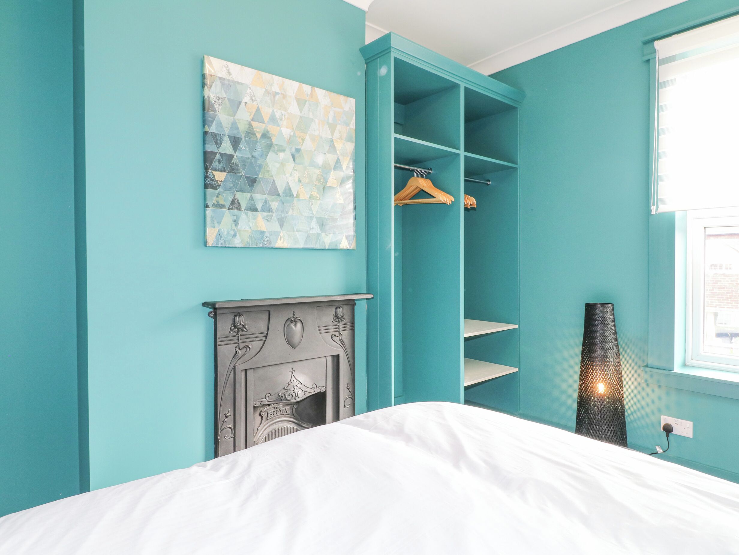 4 quartos, com decoração personalizada, com mobília individualizada 