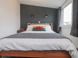 3 quartos, individualmente decorados, individualmente mobiliados