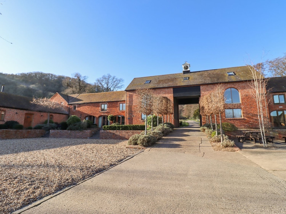 Fairoaks Barns - Gloucestershire