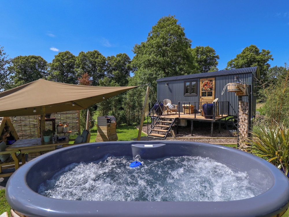 Limetree Luxury Glamping Portland - Nottinghamshire
