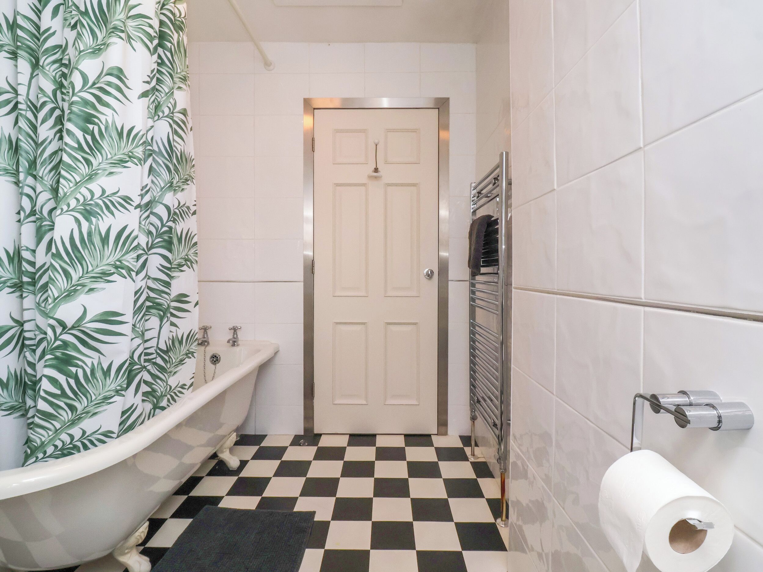 Chuveiro, secador de cabelo