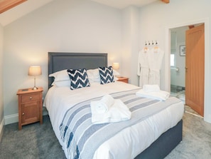 3 quartos, com decoração personalizada, com mobília individualizada 