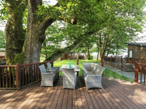 Tranquil Waters - Windermere, UK