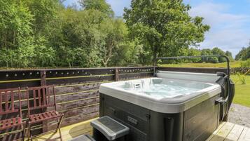 Banheira de hidromassagem exterior