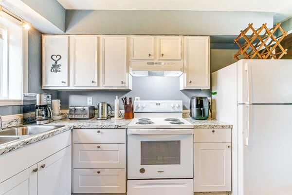 11 Mi To Kincaid Park: Convenient + Cozy Apt! - Alaska