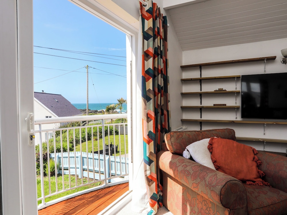 Seaside Sanctuary - Trearddur Bay