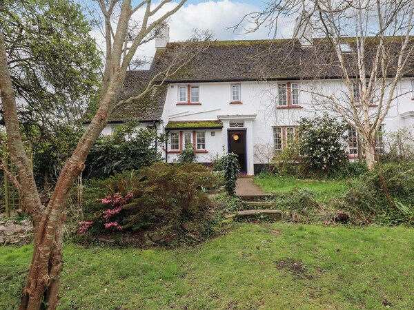 Greenhedges - Budleigh Salterton