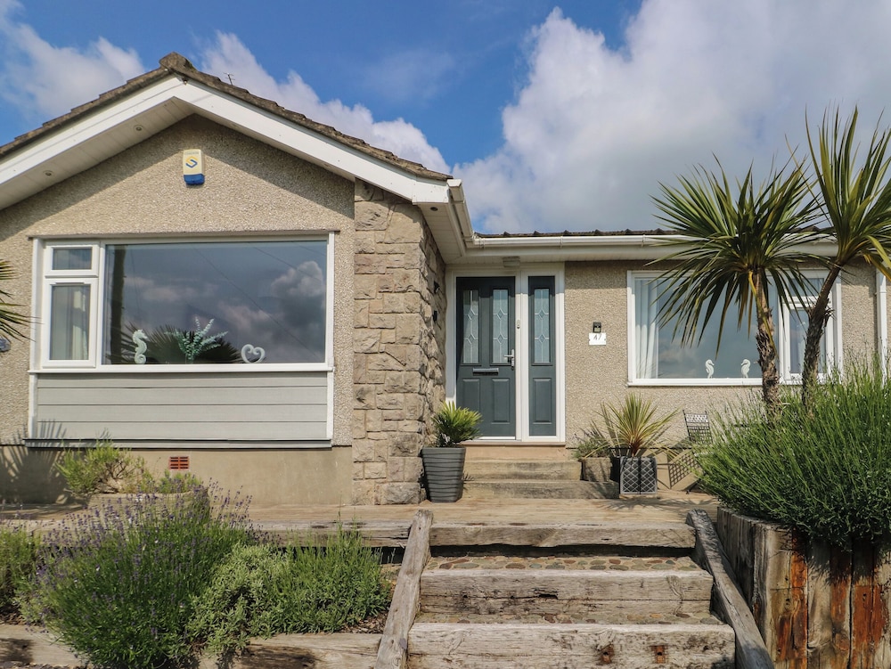 Benllech Bay Cottage - Benllech