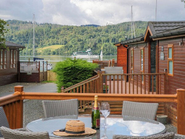 Waterside Lodge - Windermere