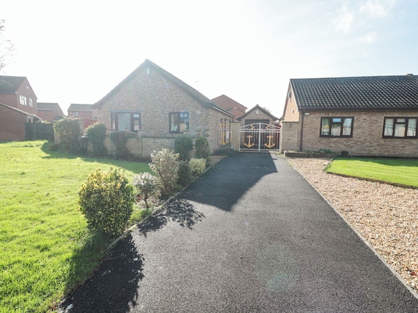 Fatima - Burnham-on-Sea