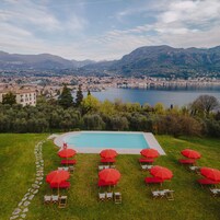 Piscina externa sazonal