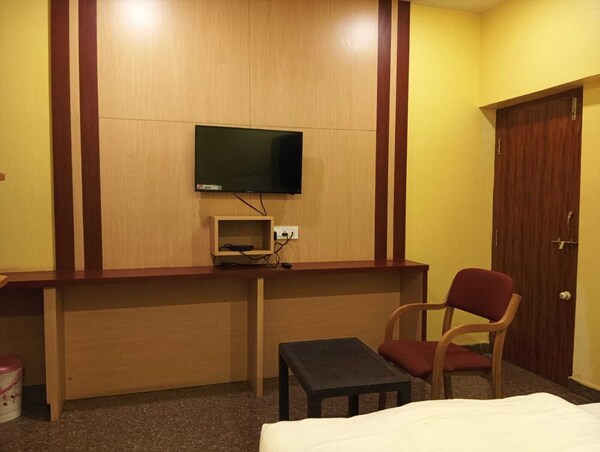 Sri Ratna Lodge - Honavar