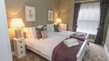 3 quartos, com decoração personalizada, com mobília individualizada