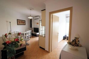 Apartamento, sacada | Wi-Fi de cortesia