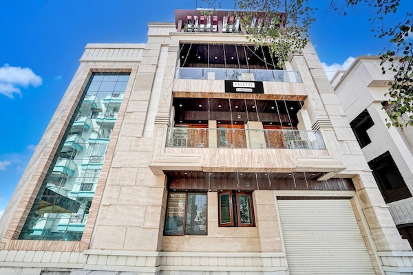 Modern Comfort Stays At Swarop Nagar Kanpur - Kanpur