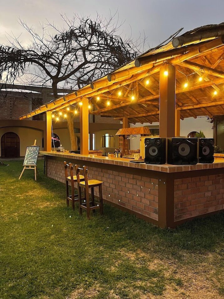 Hospedaje El Cascabel - Chincha Alta