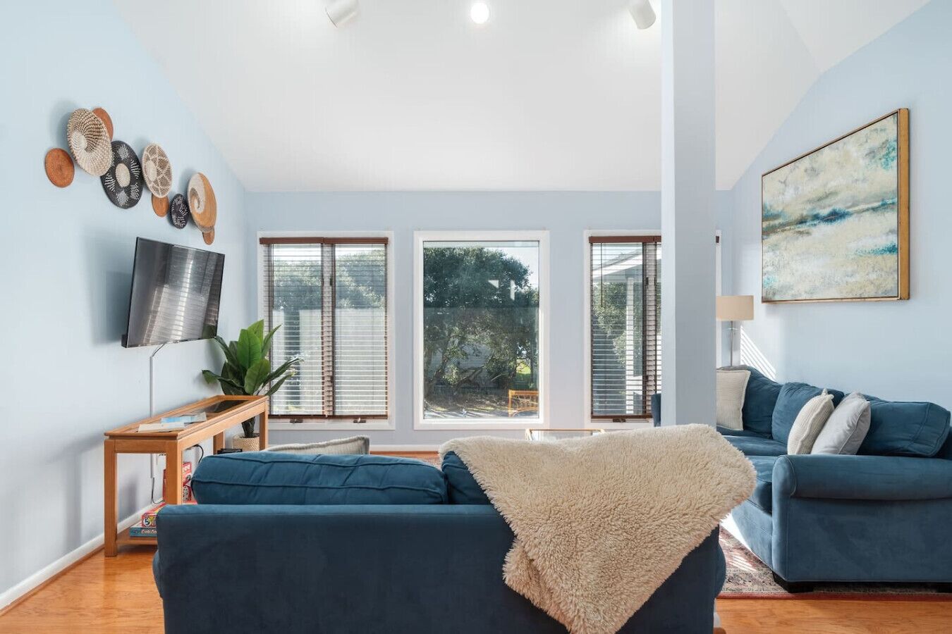 Point Oasis | The Point Beach·decks·sleeps 7·ei - Swansboro, NC