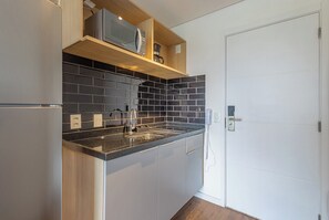 Estúdio Standard (534344) | Cozinha privada | Um micro-ondas, uma placa de cozinha, utensílios de cozinha 