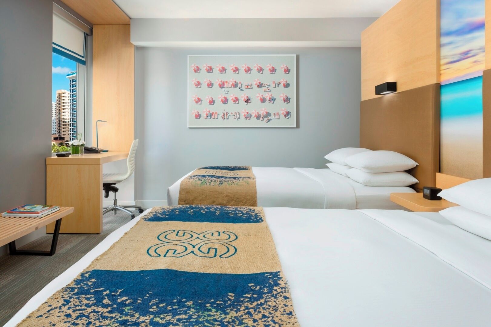 2 Queen Beds At The Gates Hotel  Onsite Pool, And Steps From The Beach! - South Beach, FL