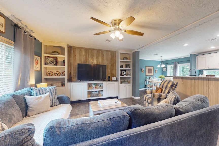 Updated Kitchen, Outdoor Seating, Drive To All The Area Waterfalls - Tallulah Falls, GA