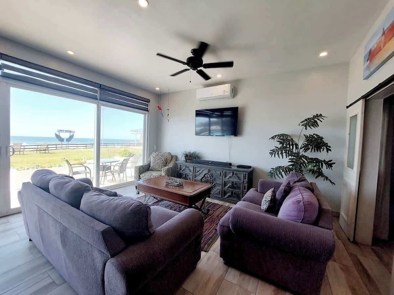 Beachfront Boutique Villa Cazadores - Rosarito