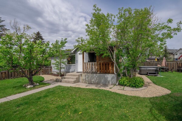 The Cloud Off 16th - Calgary