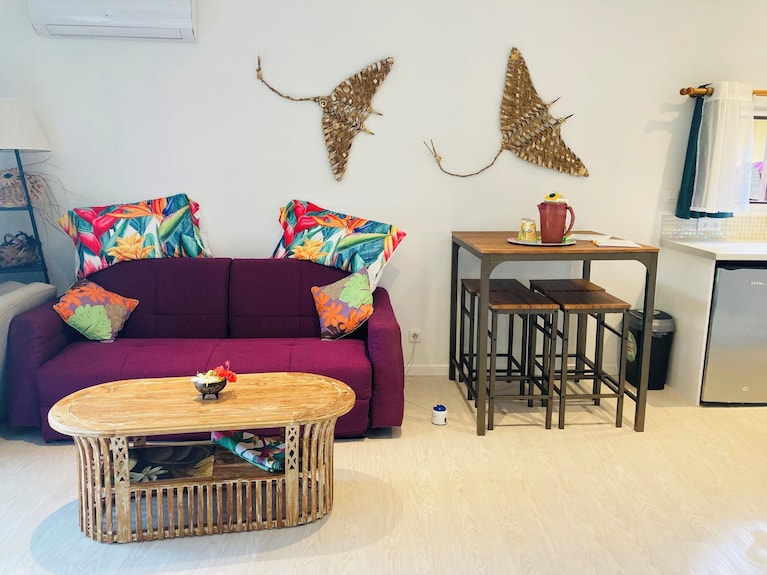 Comfortable Accommodation In Quiet, Secure Surroundings - French Polynesia