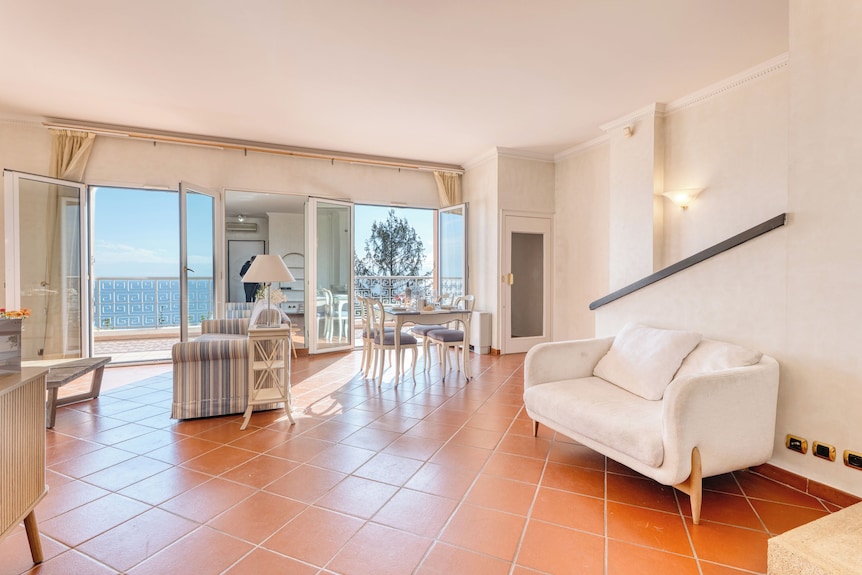 Private Pool Villa Beside Monaco, Beausoleil, France - Beausoleil