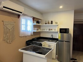 Apartamento Deluxe, ar condicionado, Vista para a cidade | Cozinha privada