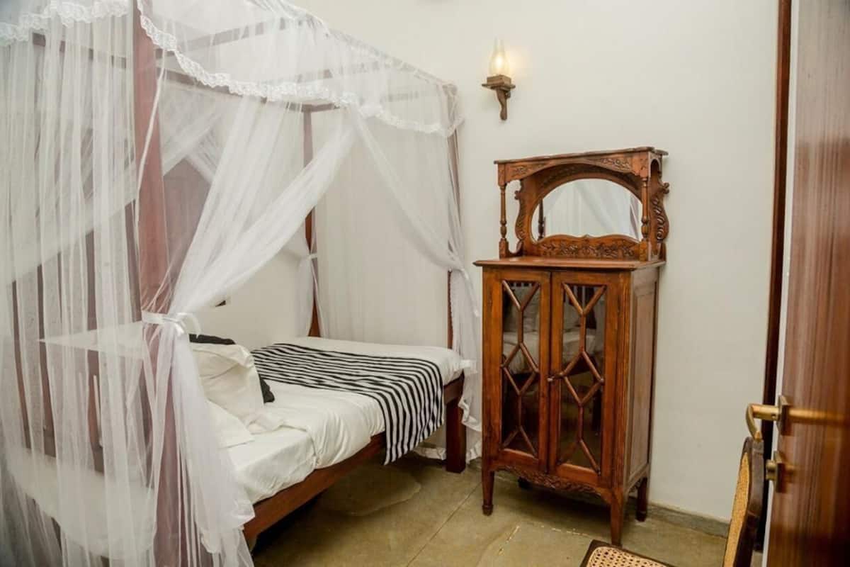 Quarto casal luxo, sacada, vista para a cidade | 3 quartos, Wi-Fi de cortesia